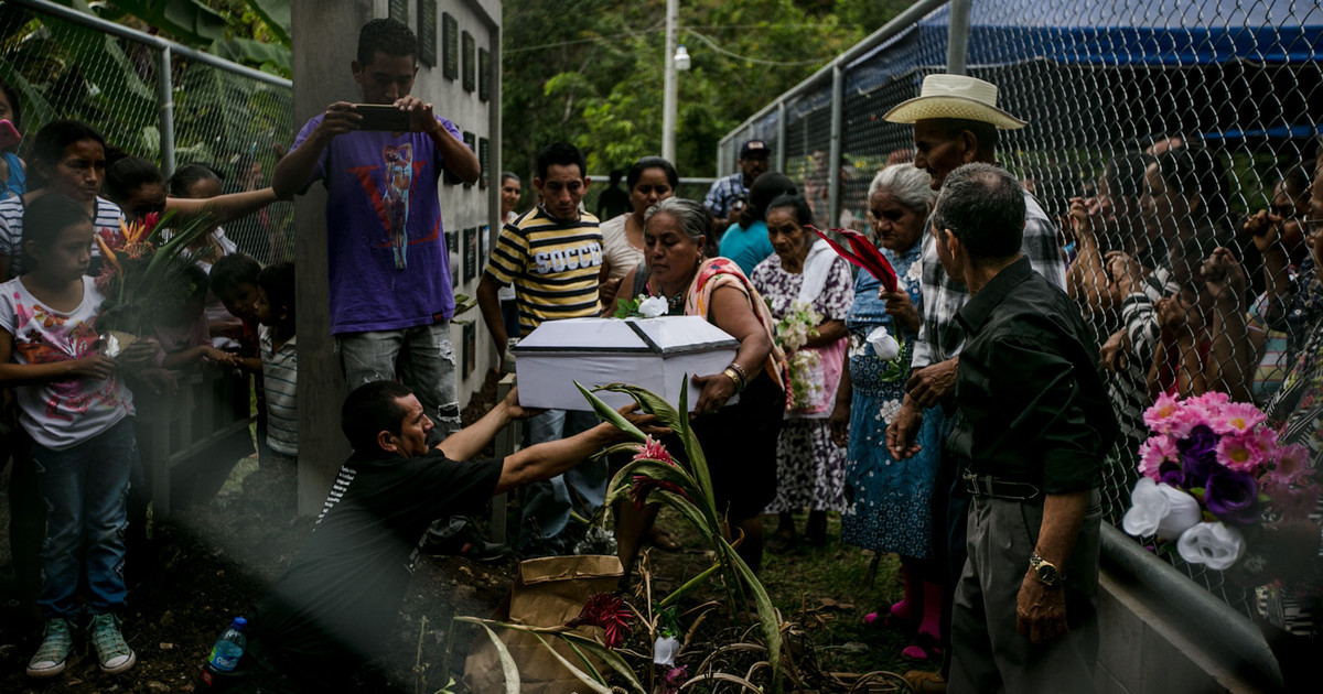 Virginia Judge Rejects Deportation of Salvadoran Colonel Tied to El Mozote Massacre